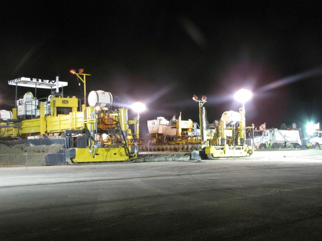 PLACER/SPREADERS - HEM Paving Equipment